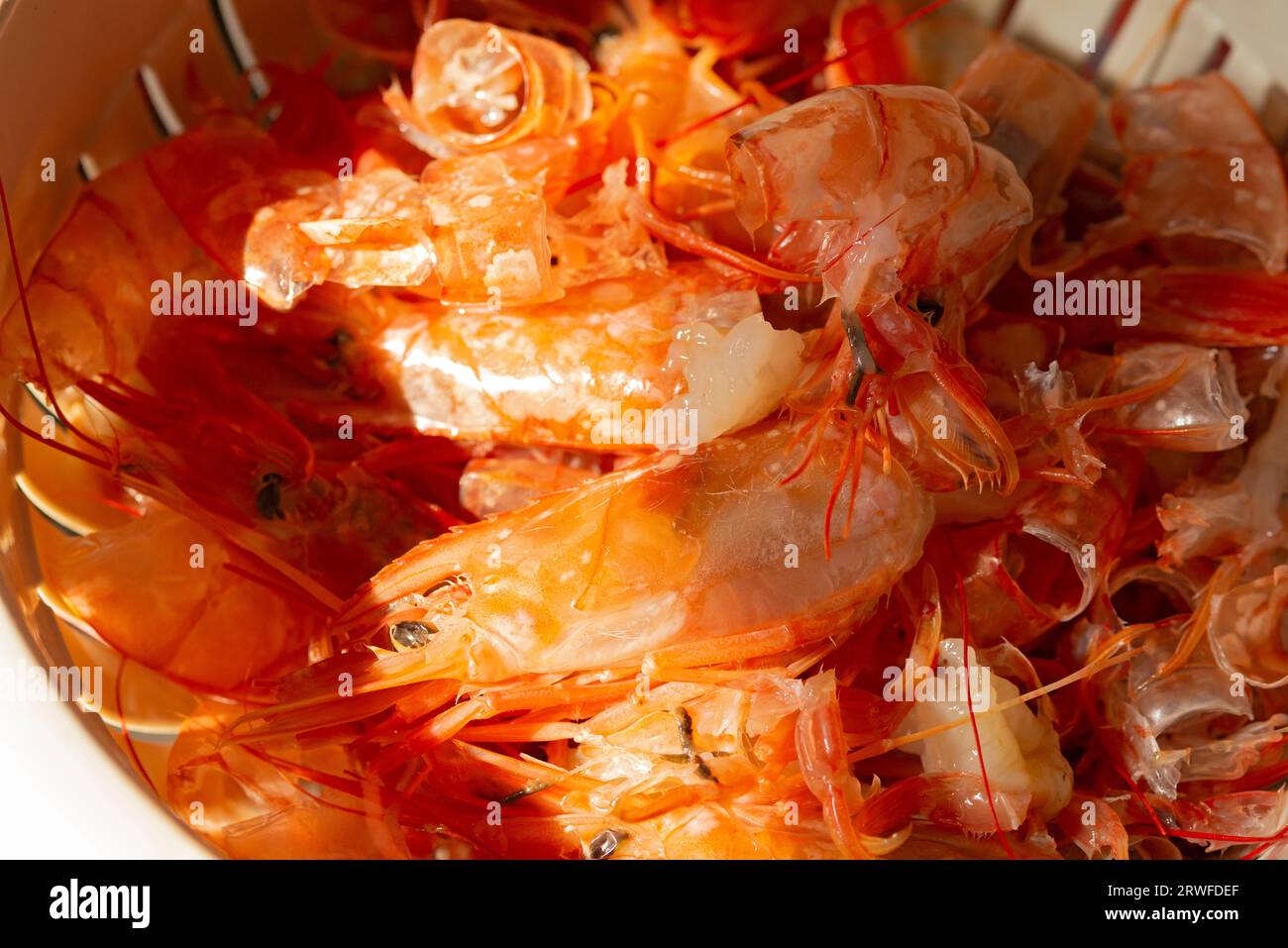 Shelled prawns hi-res stock photography and images - Alamy