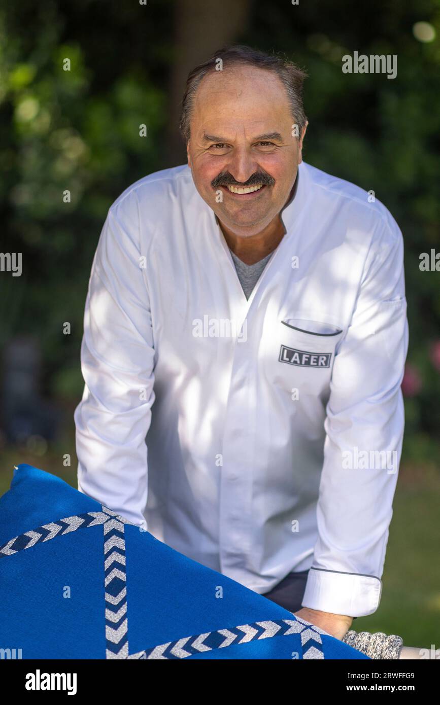 Bad Kreuznach, Germany. 15th Sep, 2023. Johann Lafer, TV chef and book ...