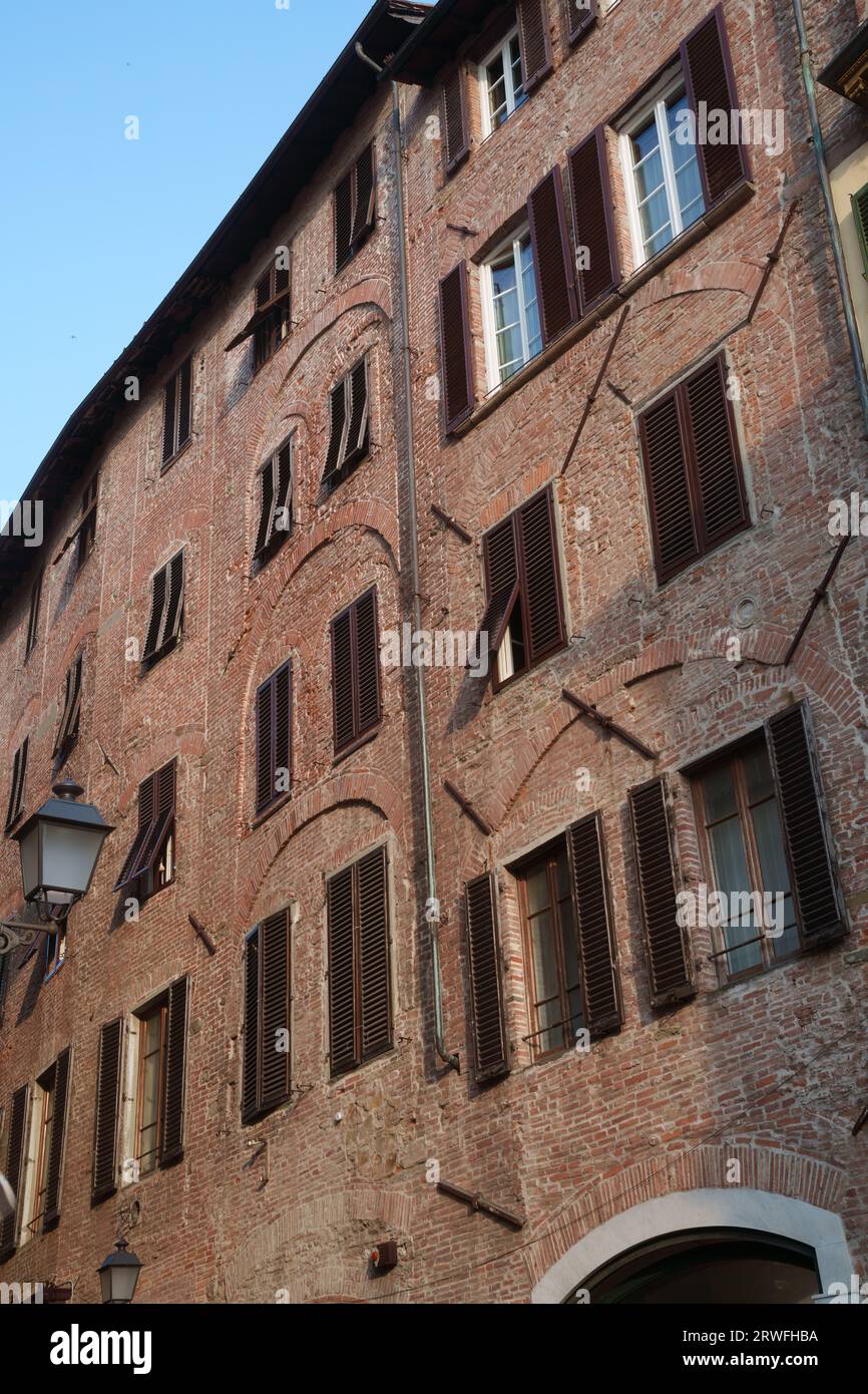 Exterior of historic buildings of Lucca, Tuscany, Italy Stock Photo - Alamy