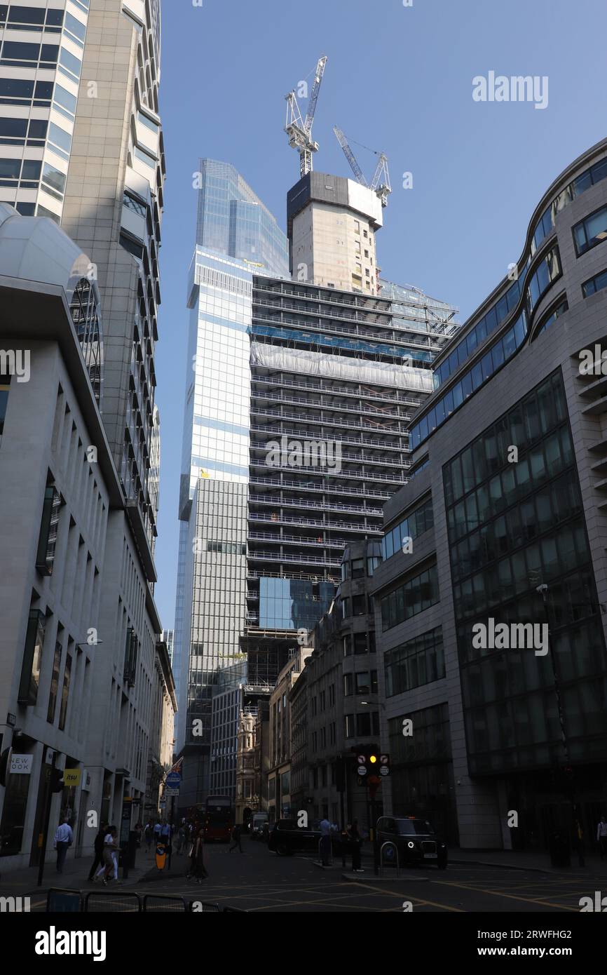 One Leadenhall under construction, 8 Bishopsgate and 22 Bishopsgate ...