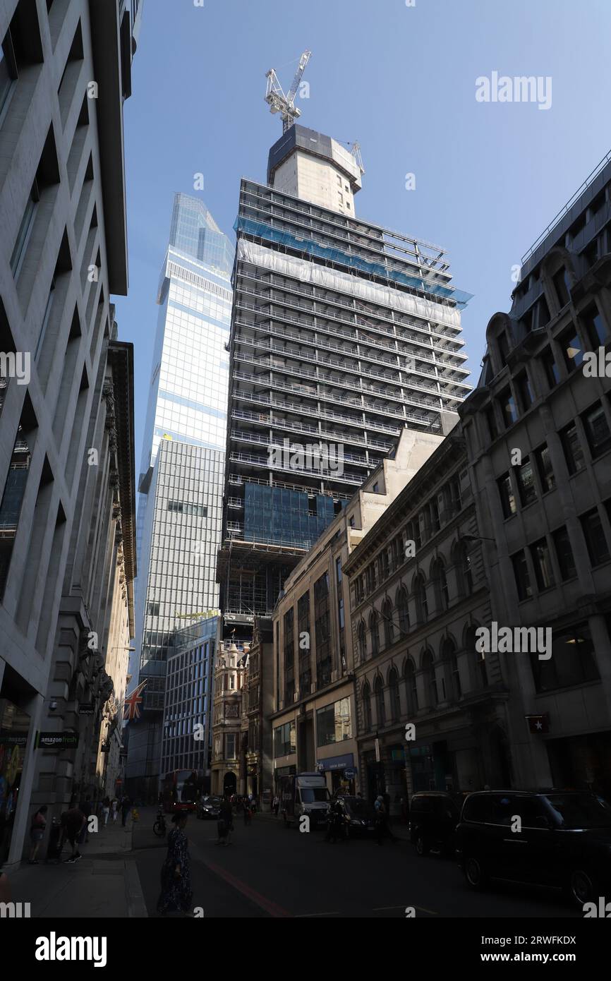 One Leadenhall under construction, 8 Bishopsgate and 22 Bishopsgate ...