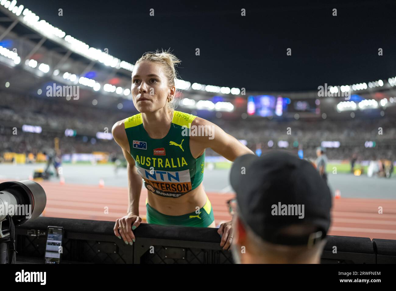 Eleanor patterson high jump winner hi-res stock photography and images ...