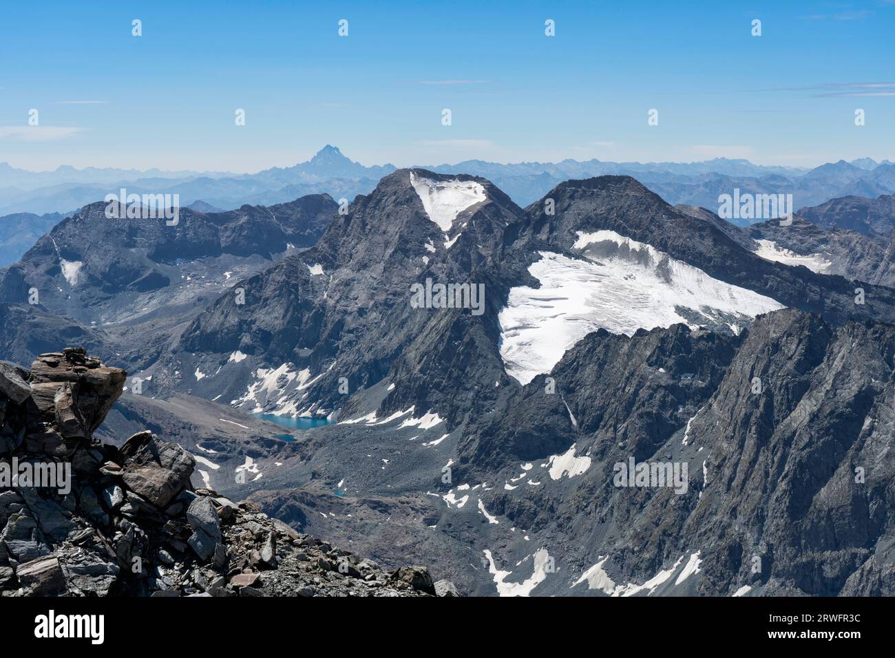 Lago della rossa hi-res stock photography and images - Alamy