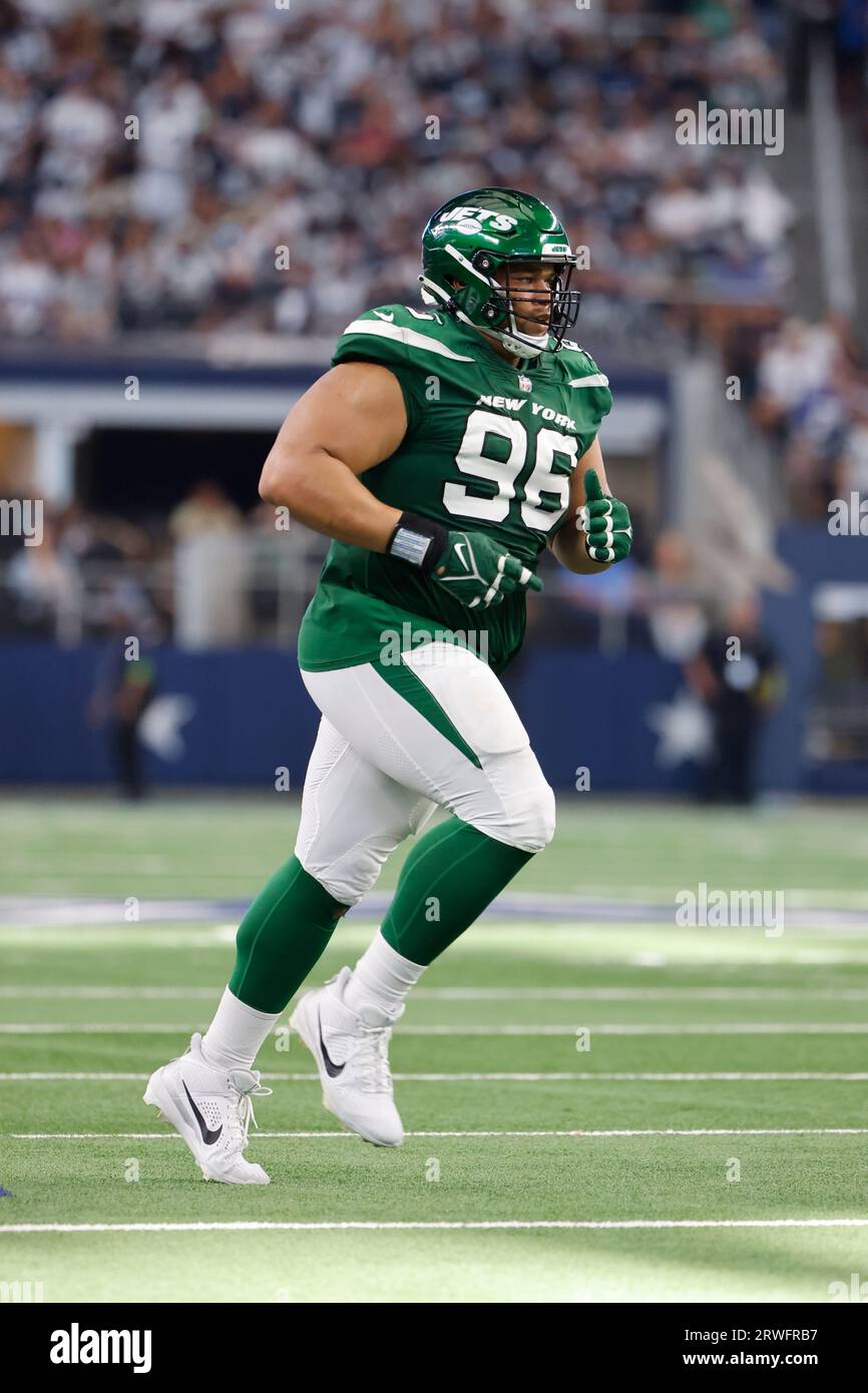New York Jets defensive tackle Al Woods (96) jogs onto the field during ...