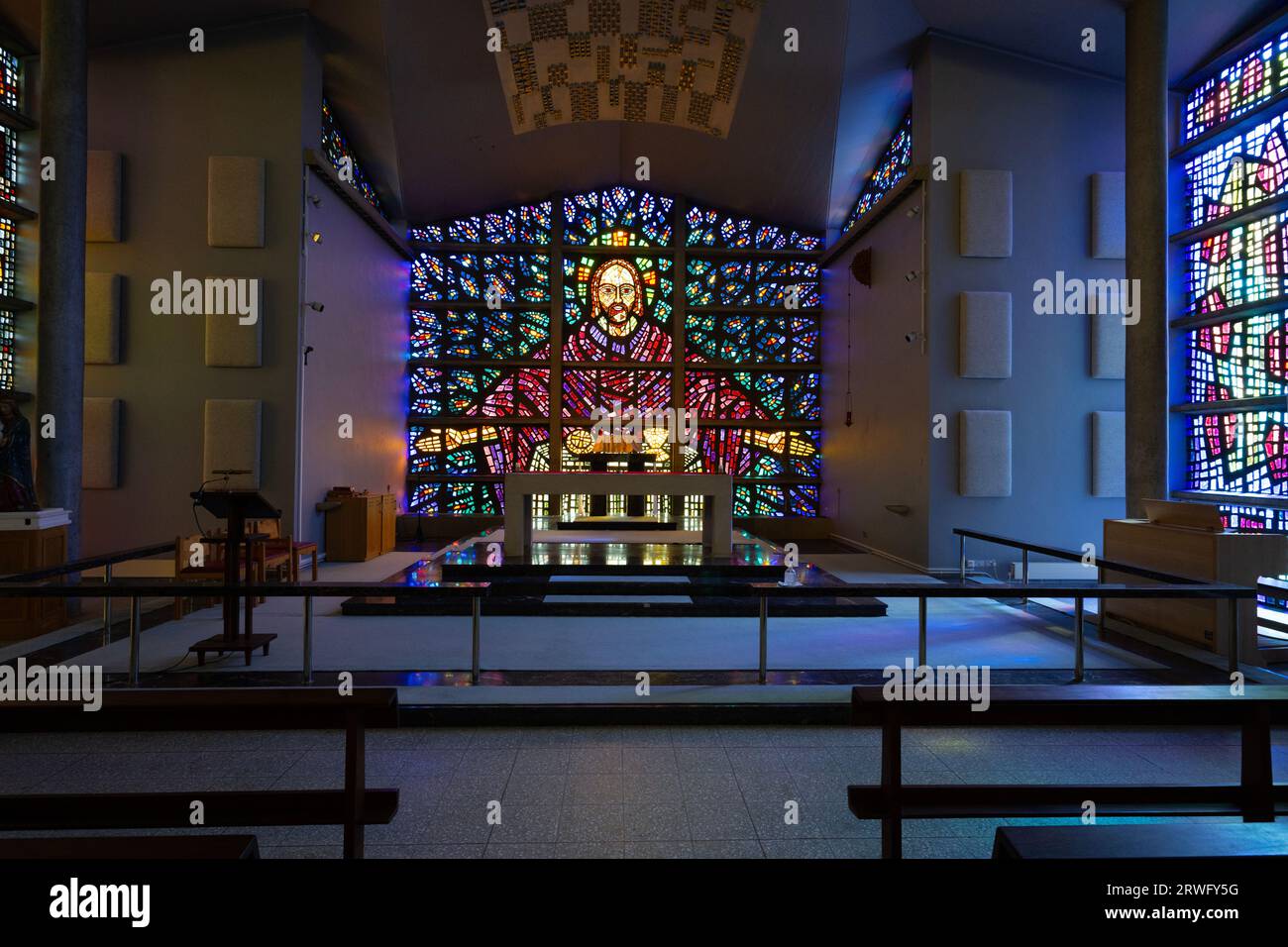 BUCKFASTLEIGH ABBEY BUCKFAST ABBEY DEVON Stock Photo - Alamy