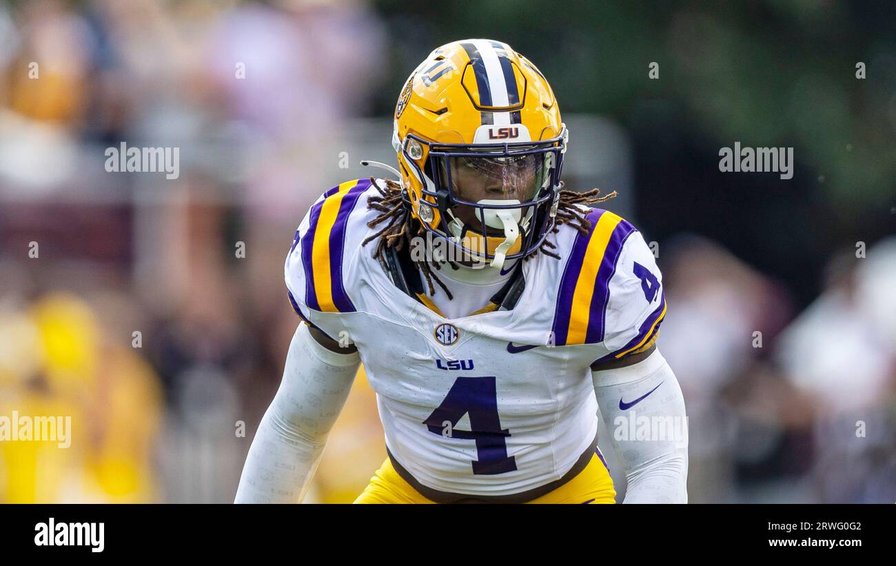 LSU linebacker Harold Perkins Jr. (4) during the first half of an NCAA ...