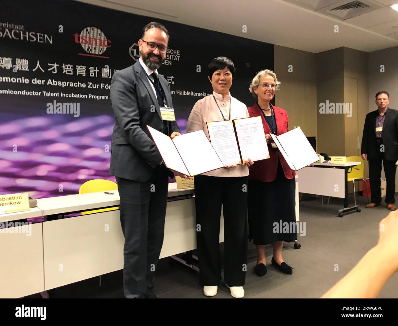 Taichung, Taiwan. 19th Sep, 2023. Sebastian Gemkow (l-r), Saxony's ...