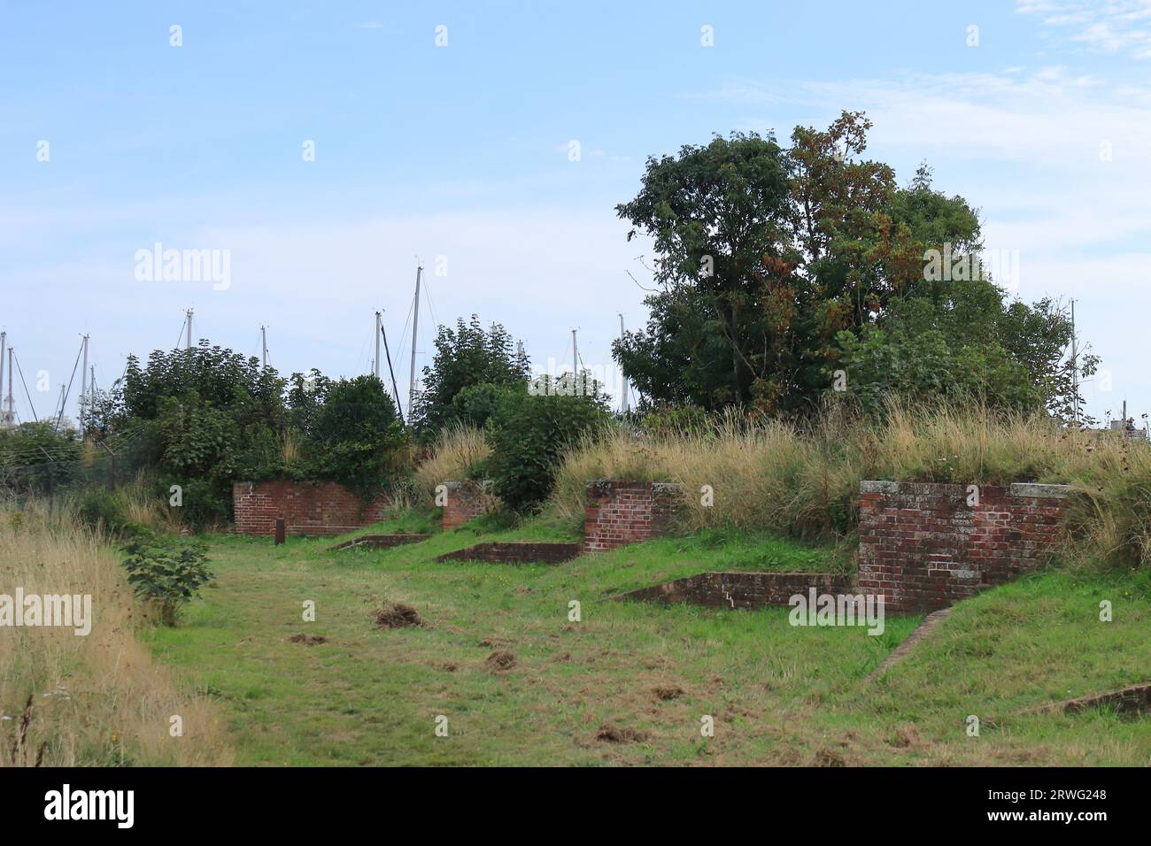 Gosport, England. September 16th 2023. A grassy walkway on high ground ...
