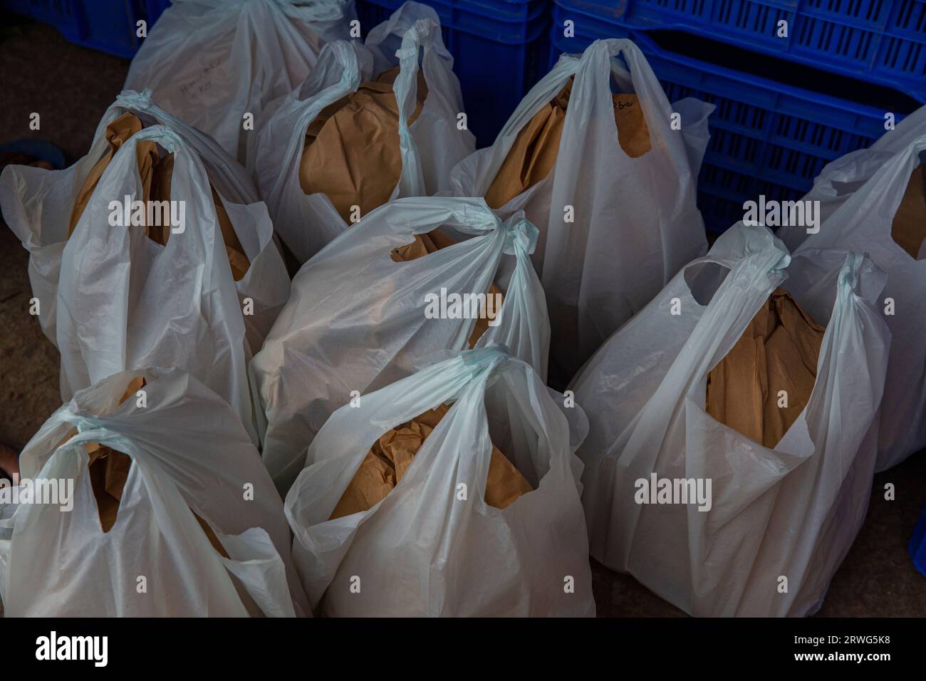 Polythene bag hi-res stock photography and images - Alamy