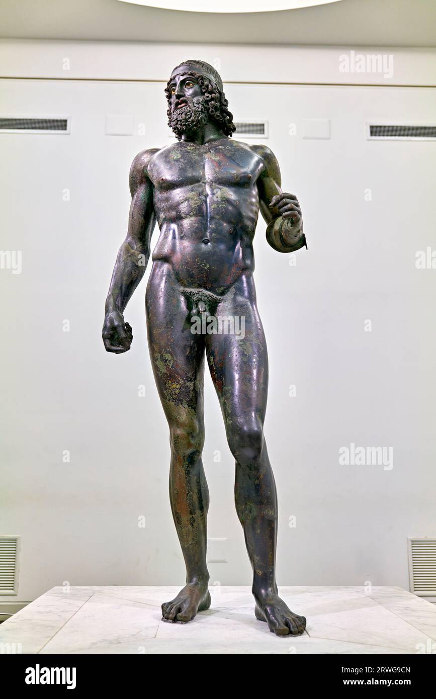 Bronze bronzes sculptures statues hi-res stock photography and images ...