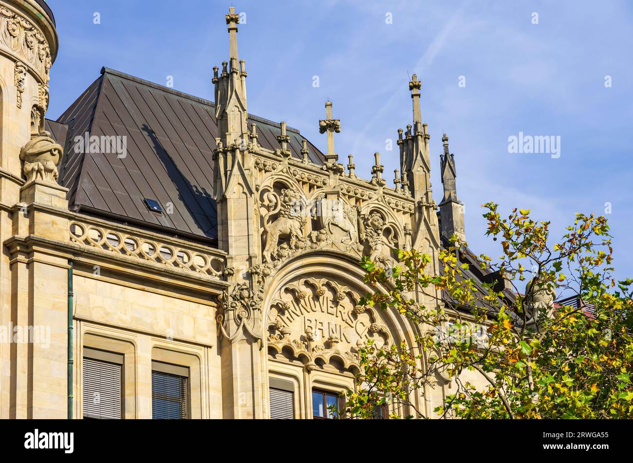 Nowadays corner hi-res stock photography and images - Alamy