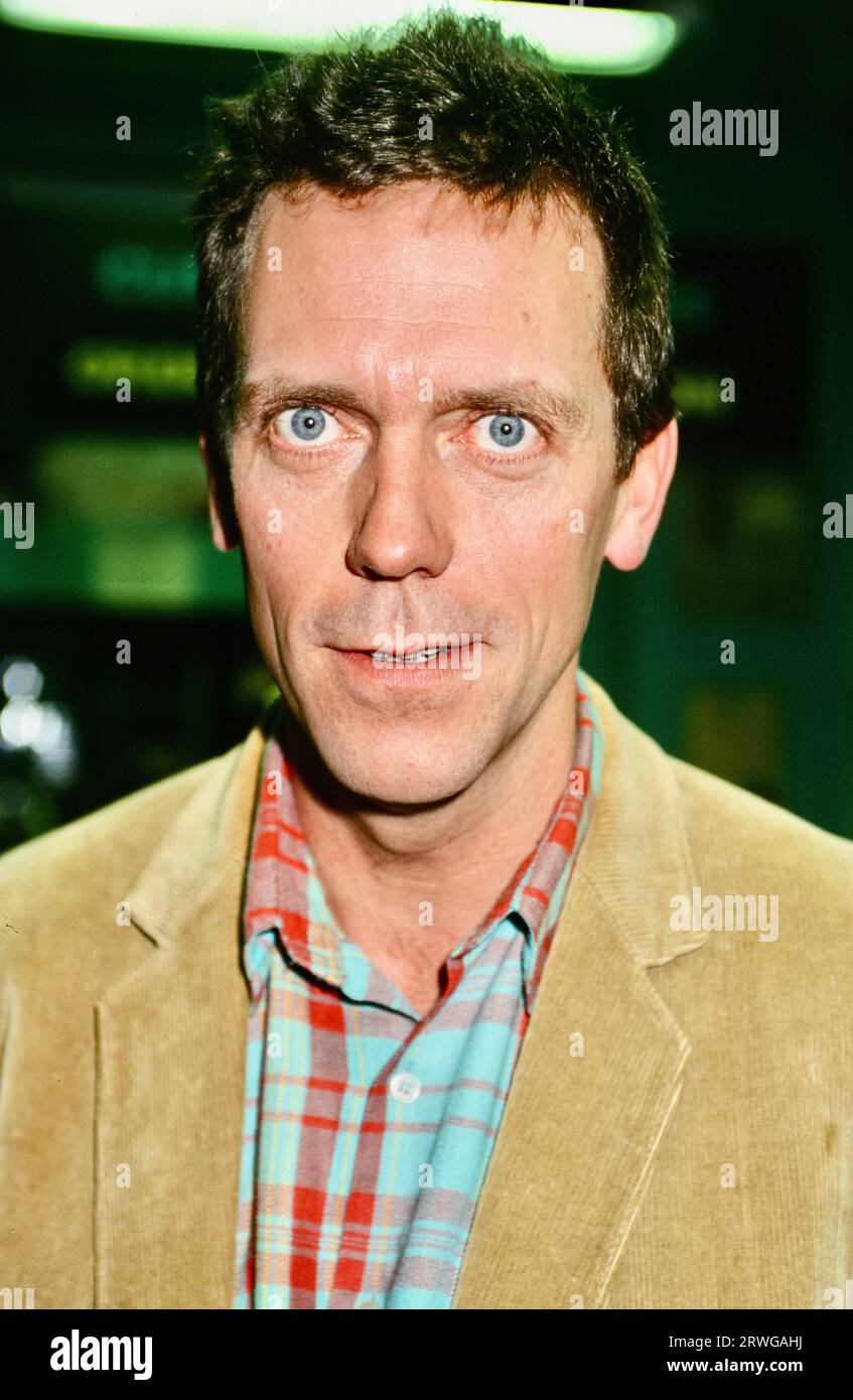 Hugh laurie musician hi-res stock photography and images - Alamy