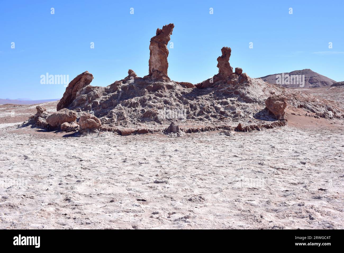 Valle de La Luna (Moon Valley). San Pedro de Atacama, Cordillera de la Sal, Salar de Atacama ...
