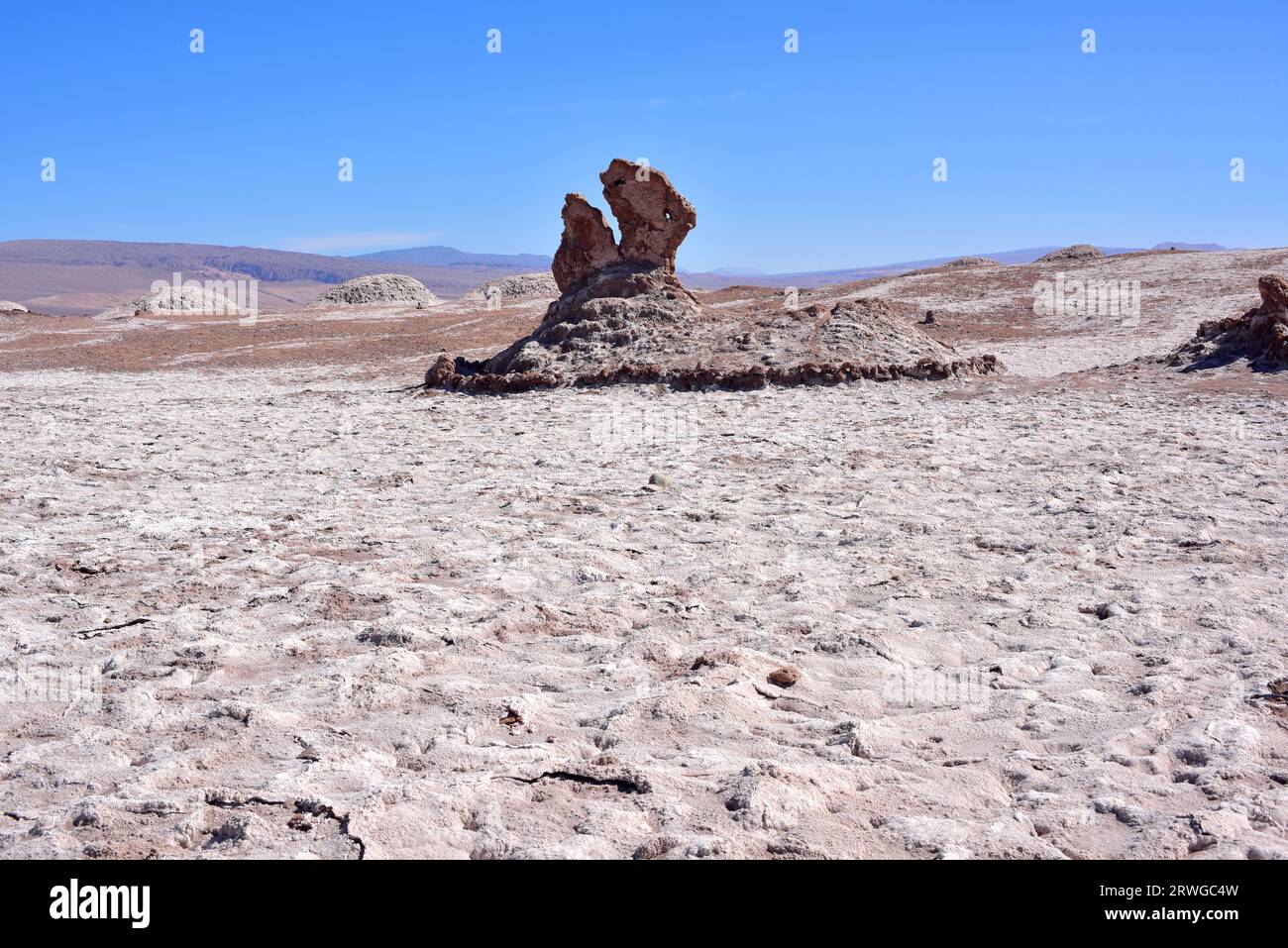 Valle de La Luna (Moon Valley). San Pedro de Atacama, Cordillera de la Sal, Salar de Atacama ...