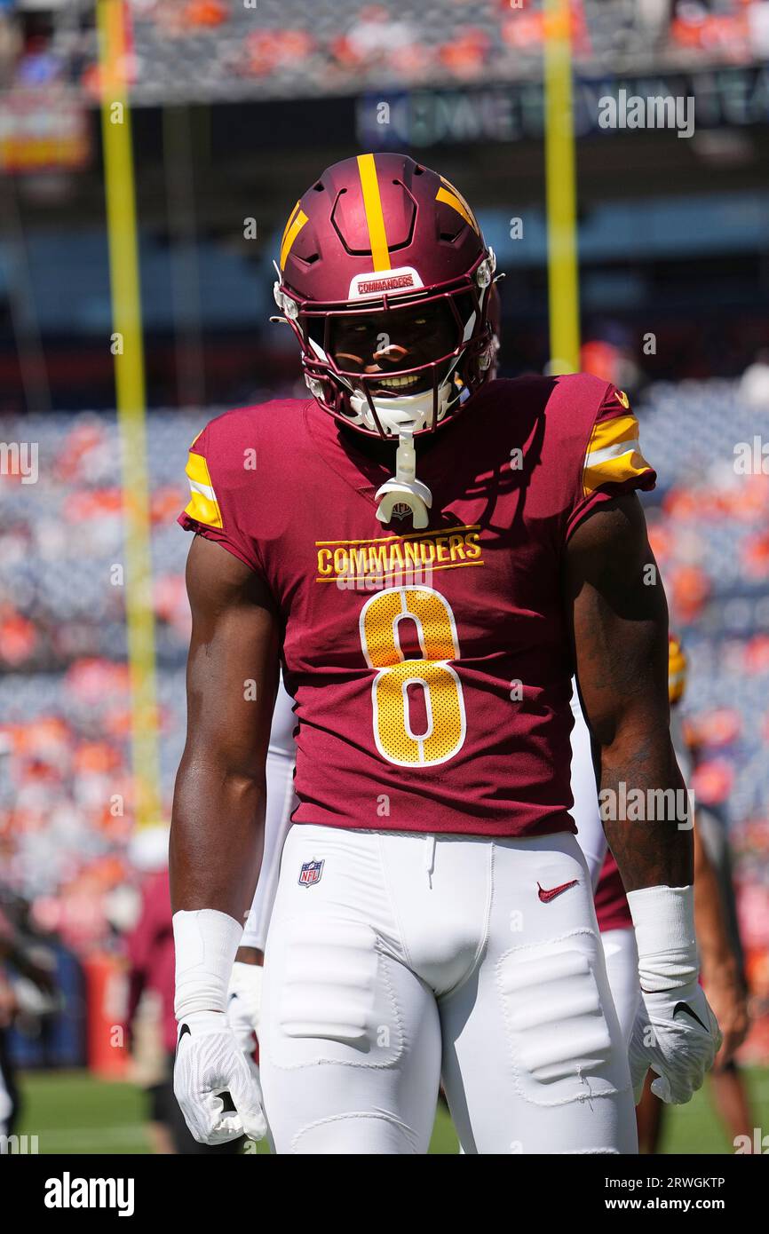 Washington Commanders running back Brian Robinson Jr. (8) against the ...