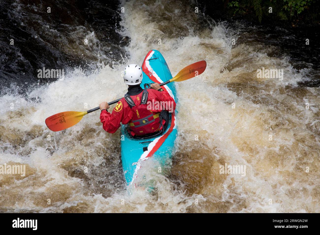 Whitewater canoe hi-res stock photography and images - Alamy