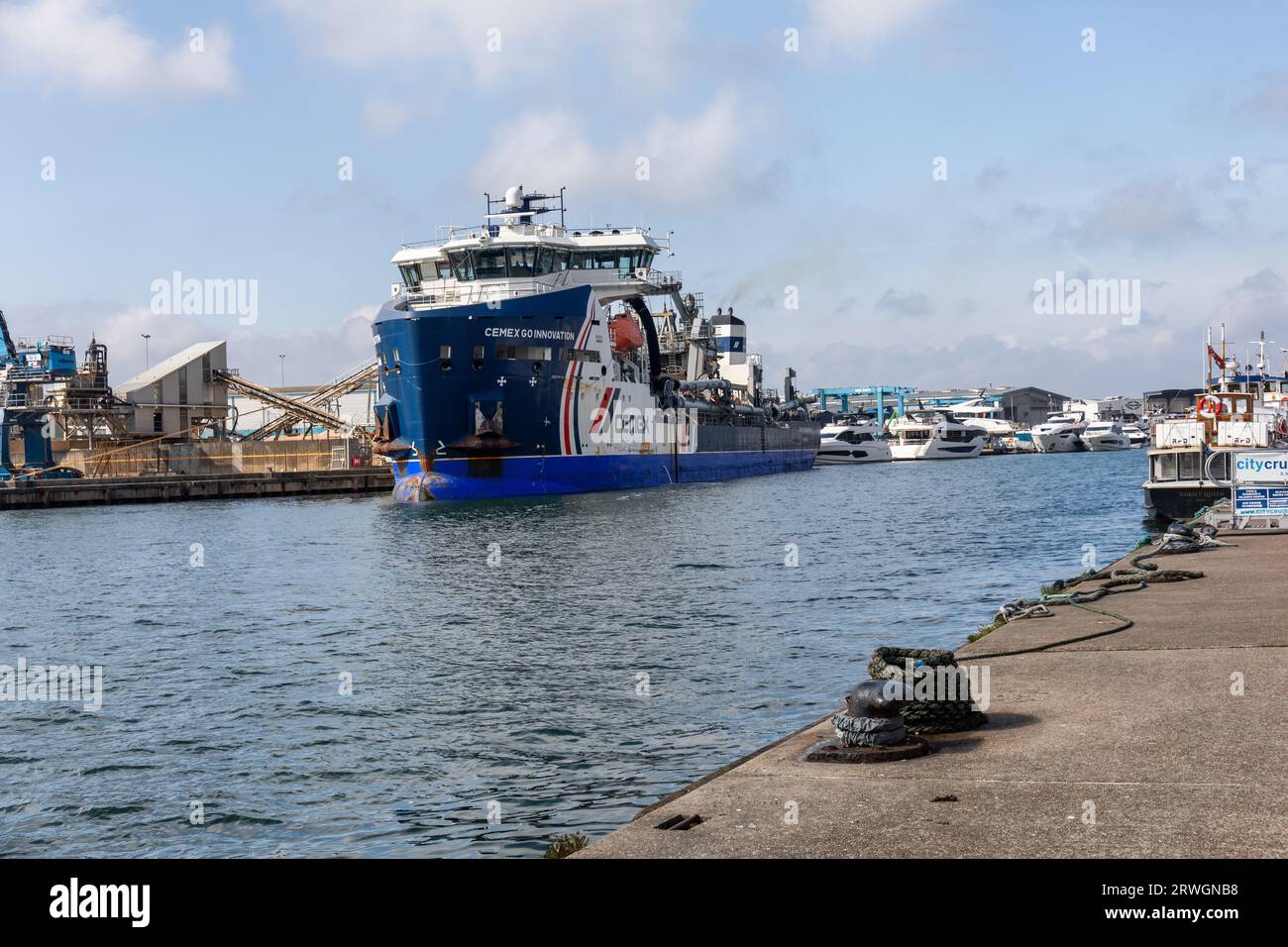 Cemex Go Innovation - IMO 9848675 Aggregate Dredge leaving Poole ...