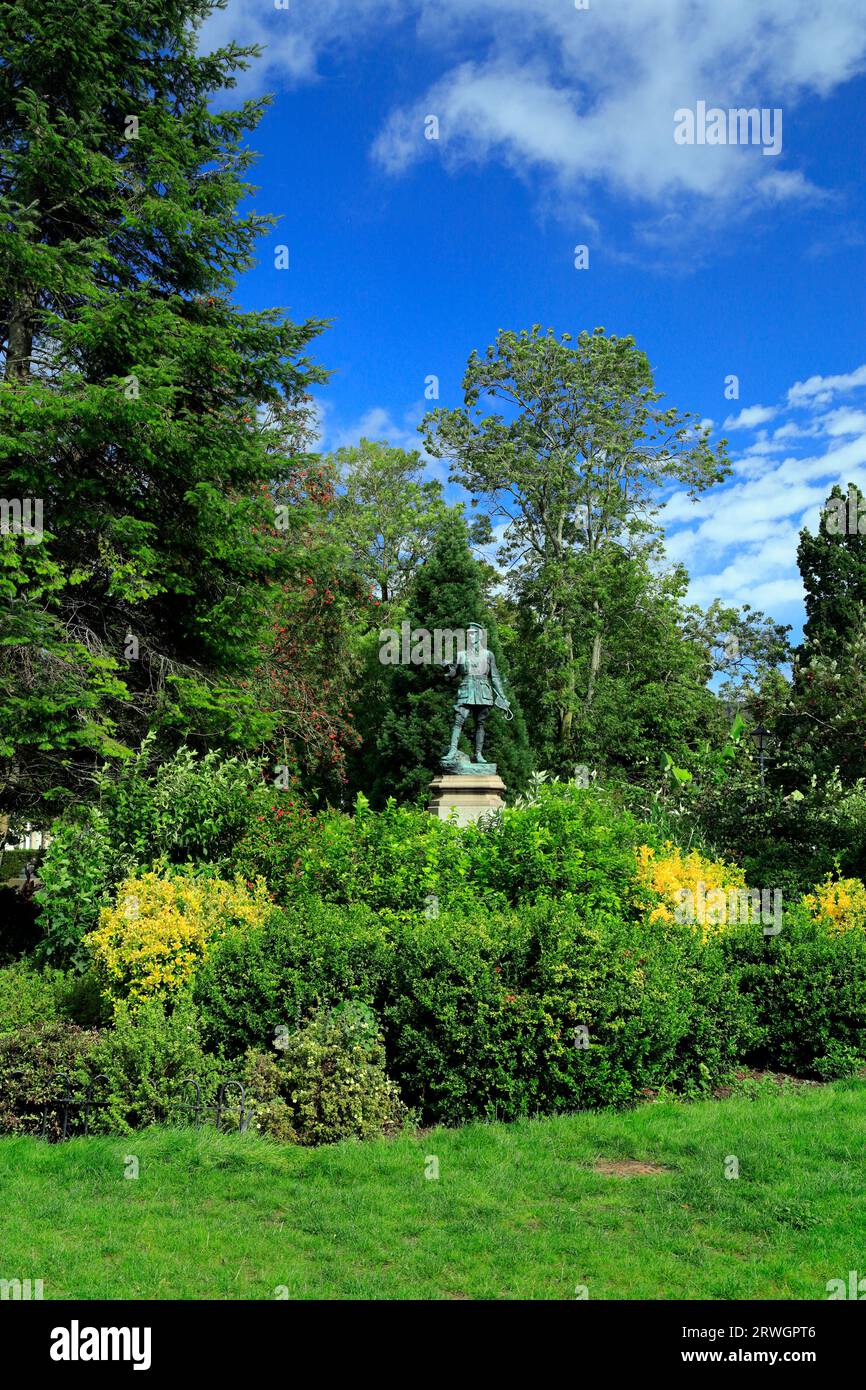 Statue of Lord Ninian Crichton Stuart by William Goscombe John 1919 ...