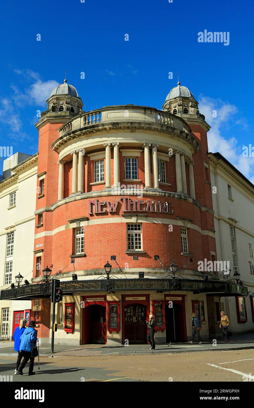 New theatre cardiff hi-res stock photography and images - Alamy