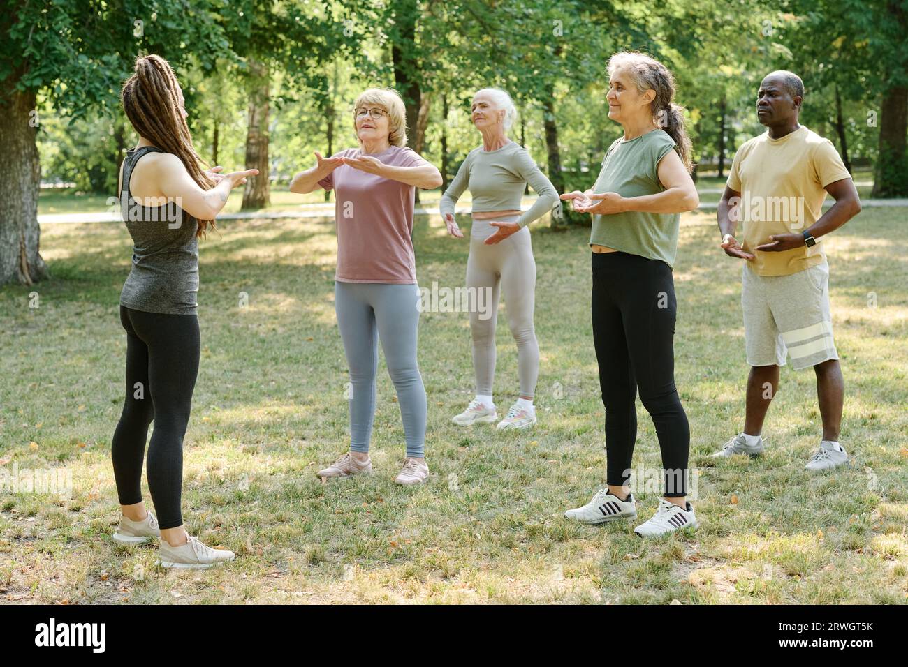 Breath exercises group hi-res stock photography and images - Alamy