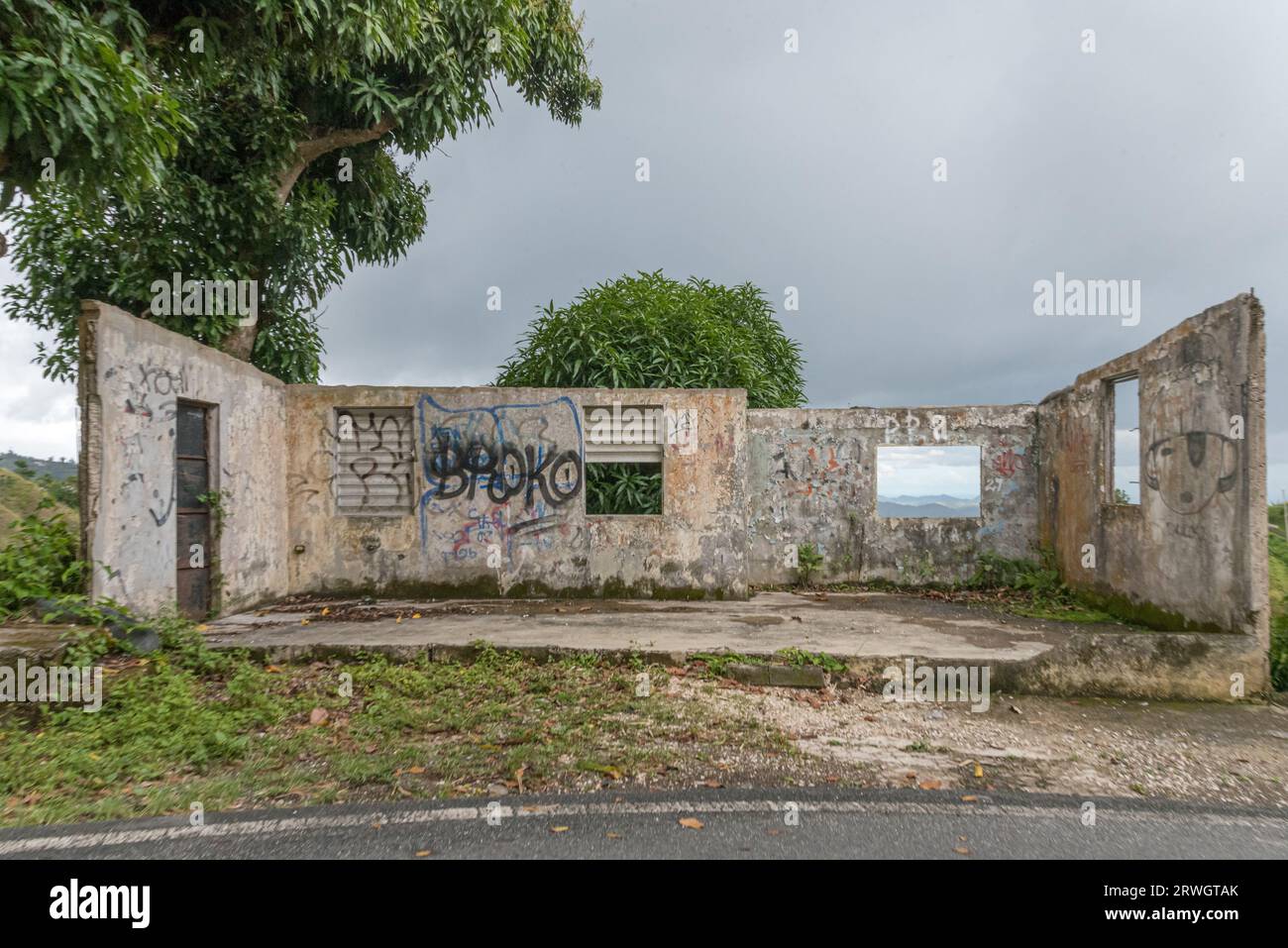 Puerto rico roads hi-res stock photography and images - Alamy