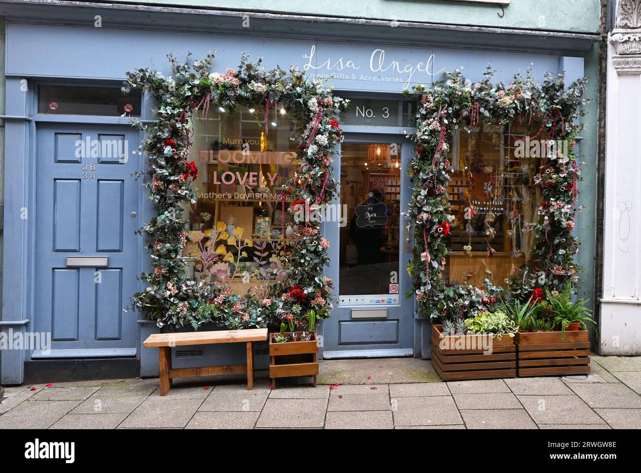 Angel saxon hi-res stock photography and images - Alamy