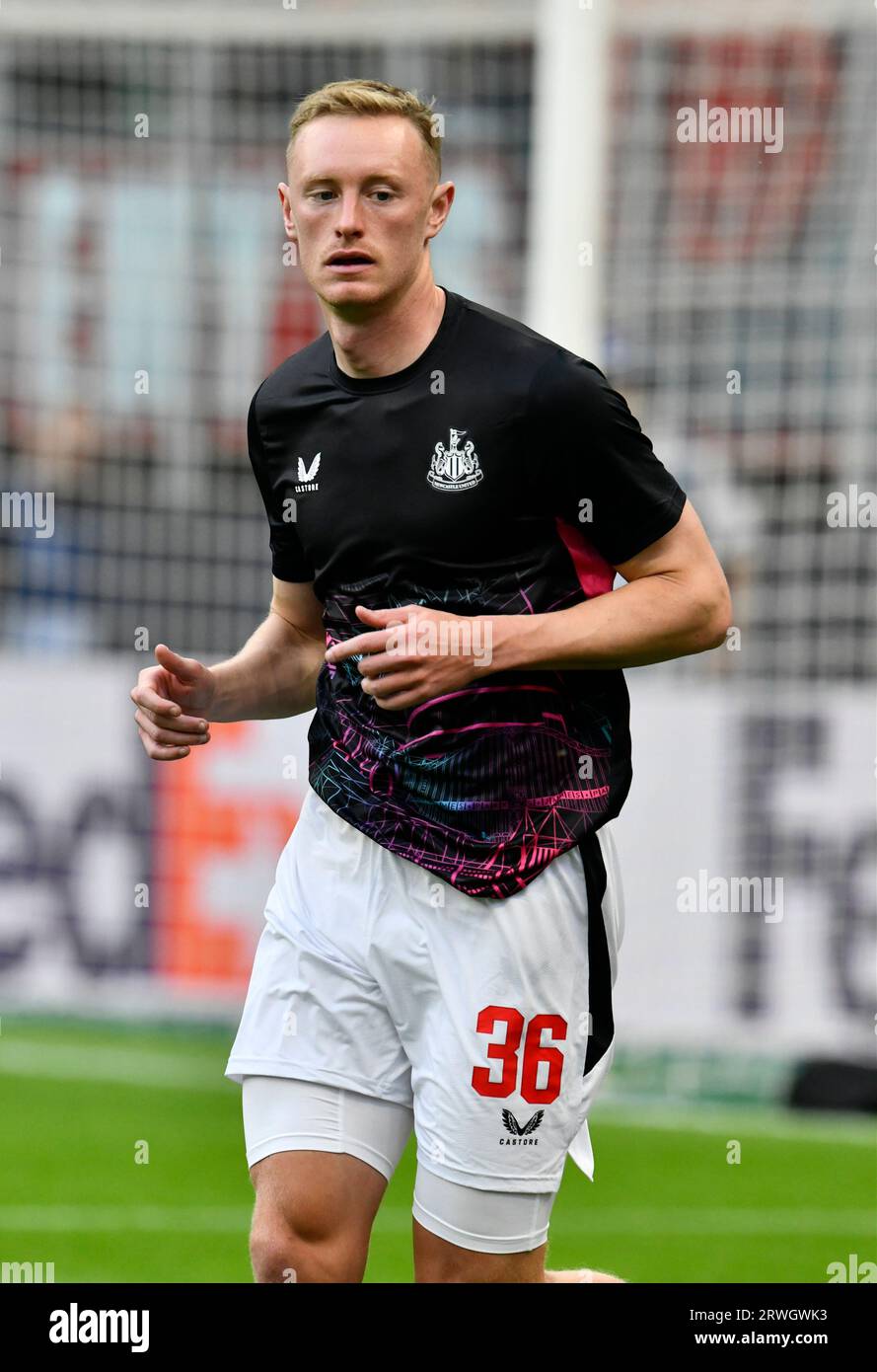 Milano, Italy. 19th Sep, 2023. Sean Longstaff (36) of Newcastle United ...