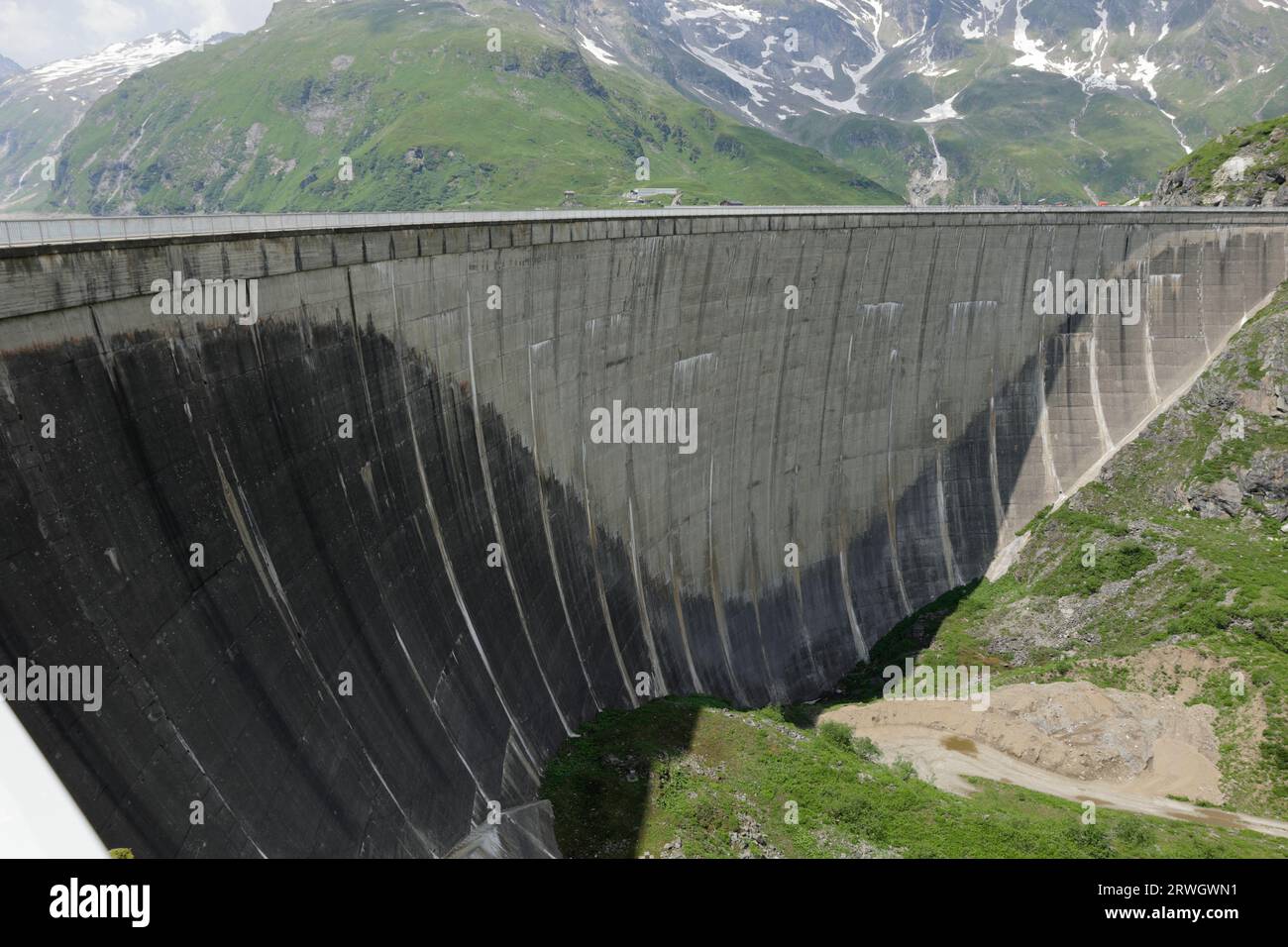 Dam wall of the reservoirs near Kaprun Stock Photo - Alamy