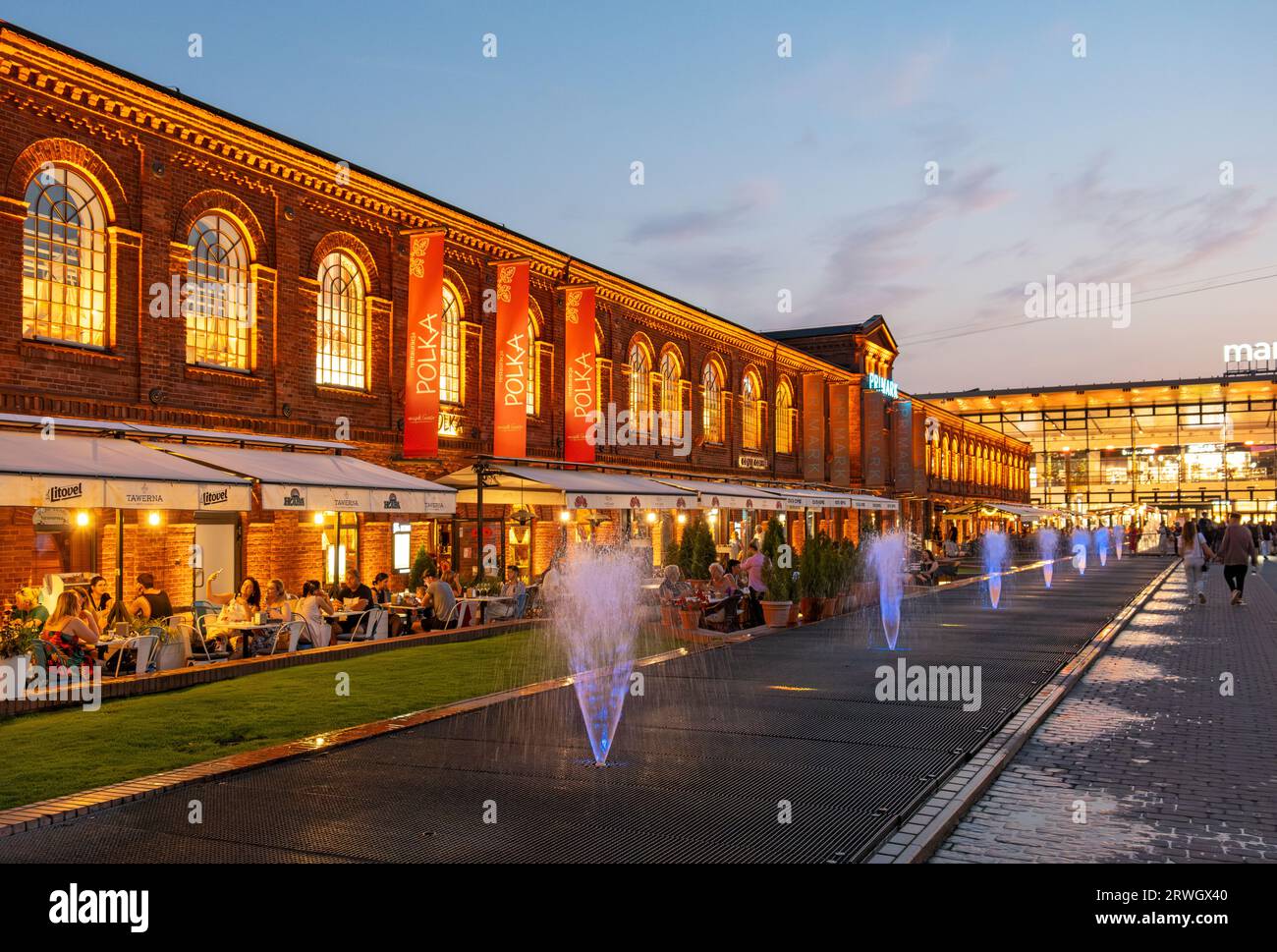 Manufaktura complex by night, Łódź, Lodz, Poland Stock Photo - Alamy