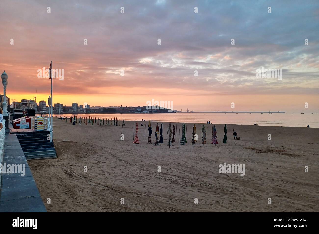 Gijon spain beach hi-res stock photography and images - Alamy