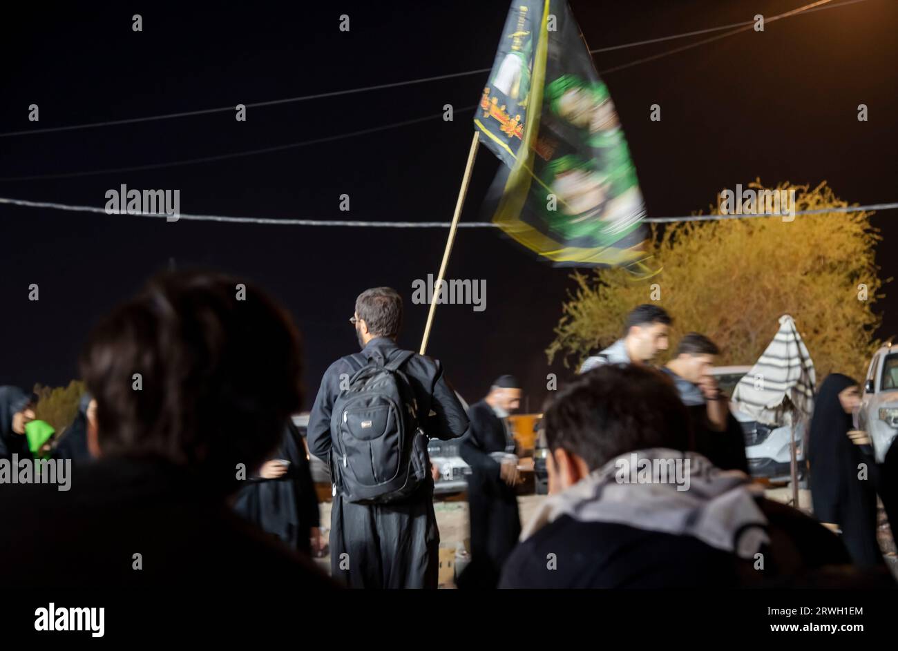 Shia Muslim pilgrims marching from Najaf towards Shrine city of Karbala ...