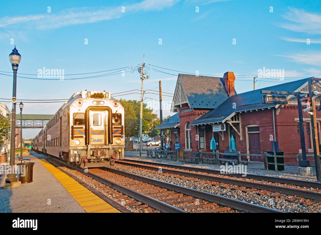 Gaithersburg train station hi-res stock photography and images - Alamy