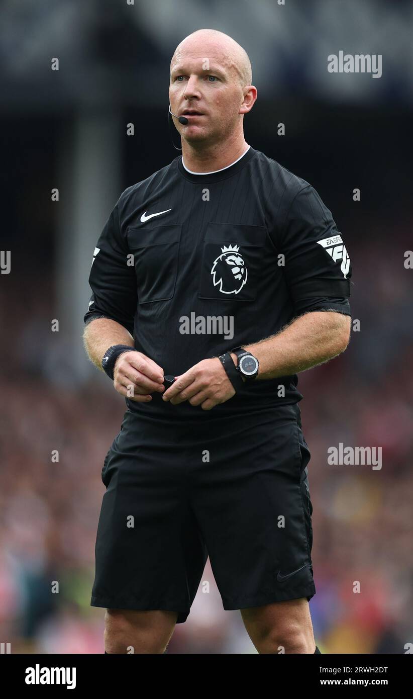 Referee Simon Hooper during the Premier League match at Goodison Park ...