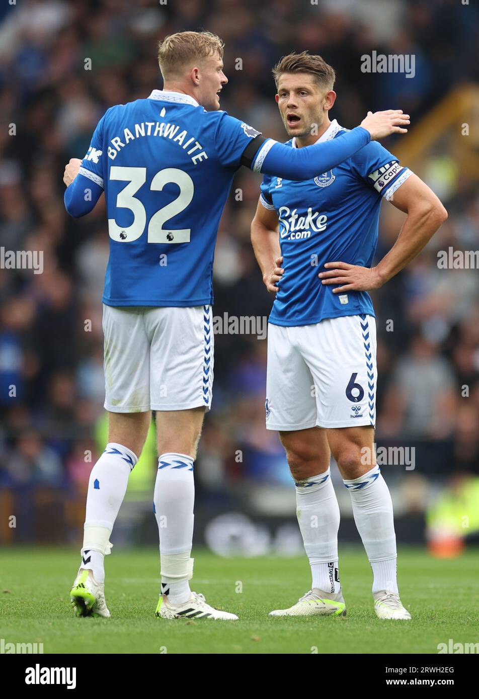 Everton’s Jarrad Branthwaite speaks with James Tarkowski during the ...