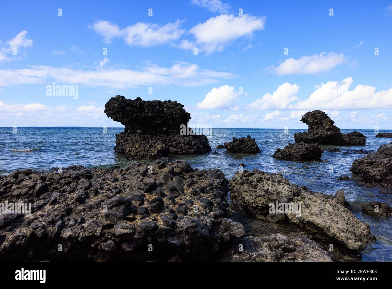 Strange rocks hi-res stock photography and images - Alamy