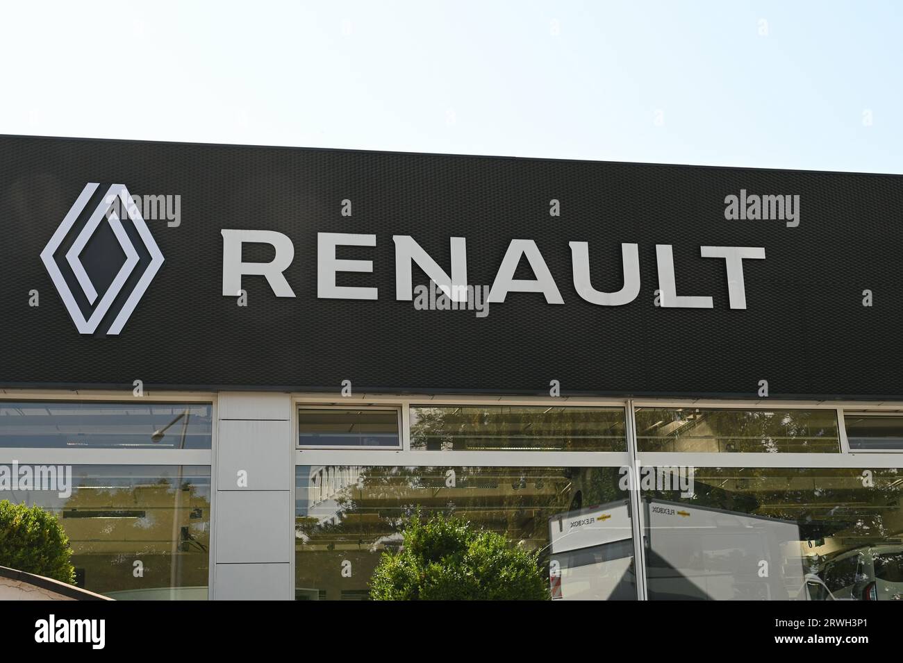 Cologne, Germany. 10th Sep, 2023. Logo of the French car manufacturer ...