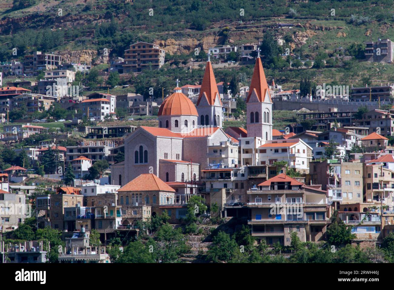 Lebanon landscape village hi-res stock photography and images - Alamy