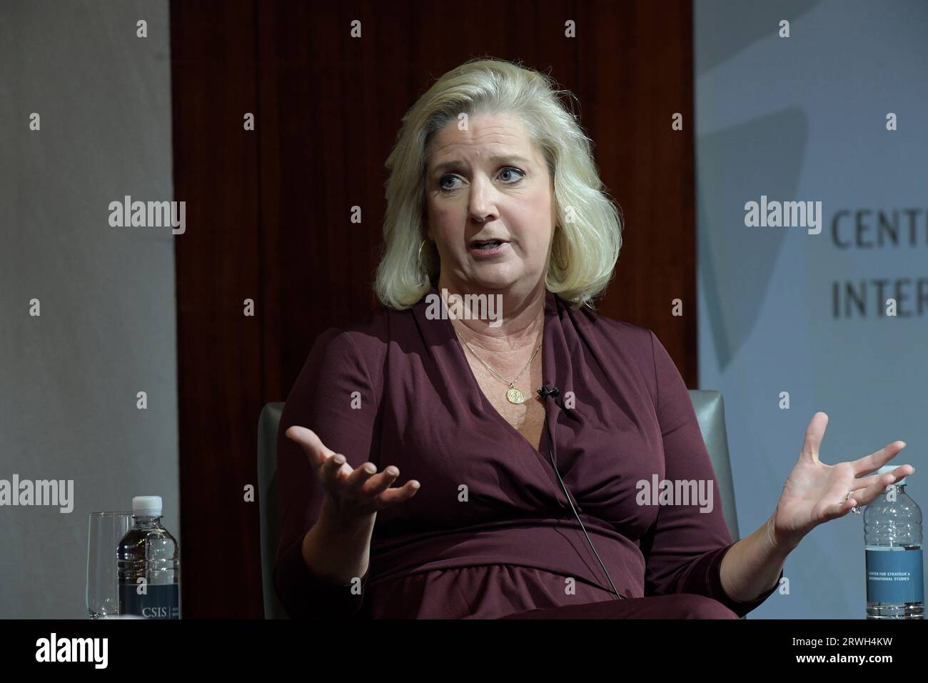 Secretary of the u s army christine wormuth hi-res stock photography ...