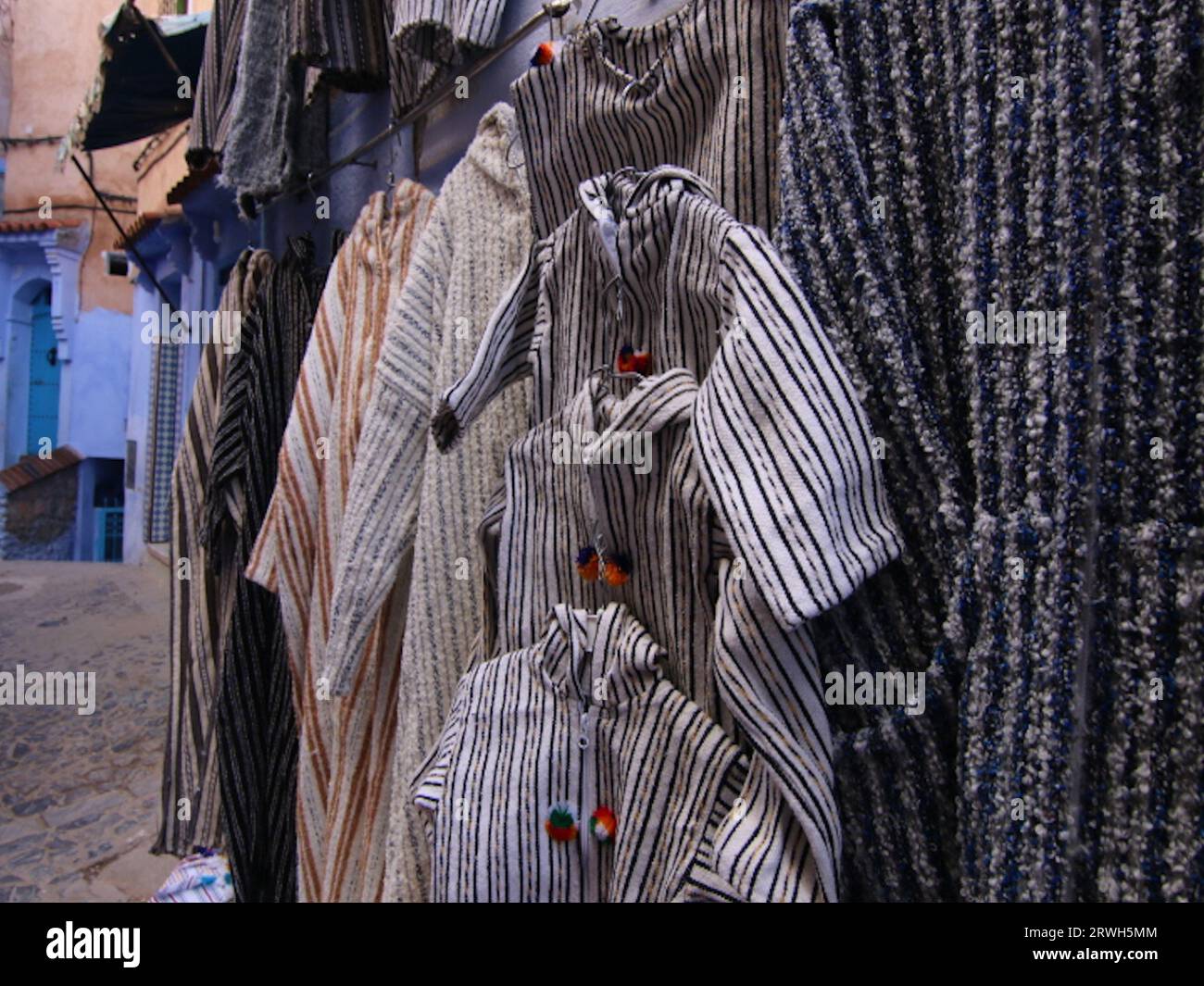Djellaba berber hi-res stock photography and images - Alamy