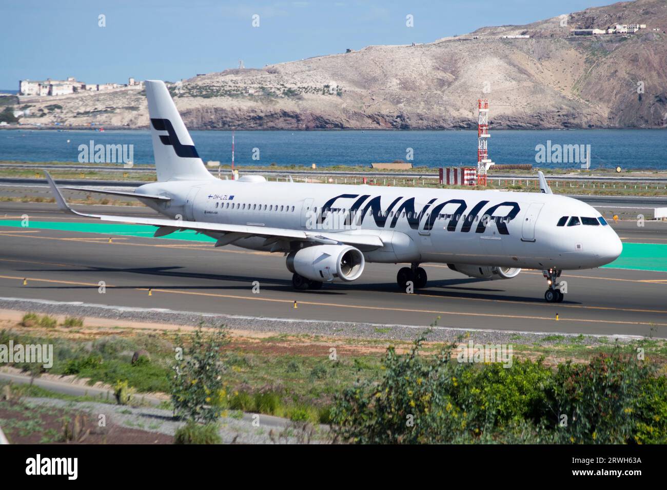 Aviones aviones comerciales hi-res stock photography and images - Alamy