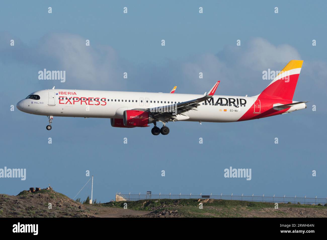 Iberia airbus a321 avión hi-res stock photography and images - Alamy