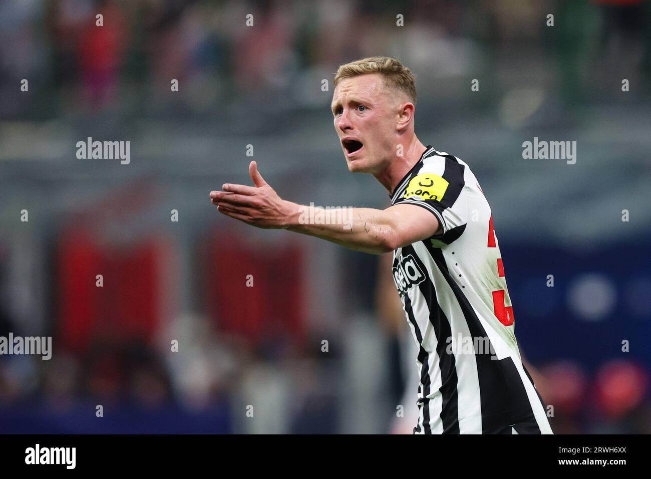 Sean longstaff newcastle united hi-res stock photography and images - Alamy