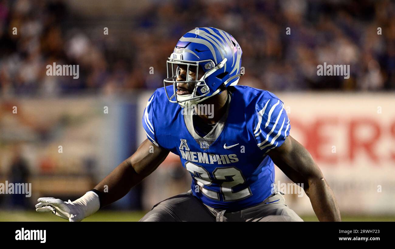 Memphis defensive lineman Jaylon Allen (22) plays against Navy during ...