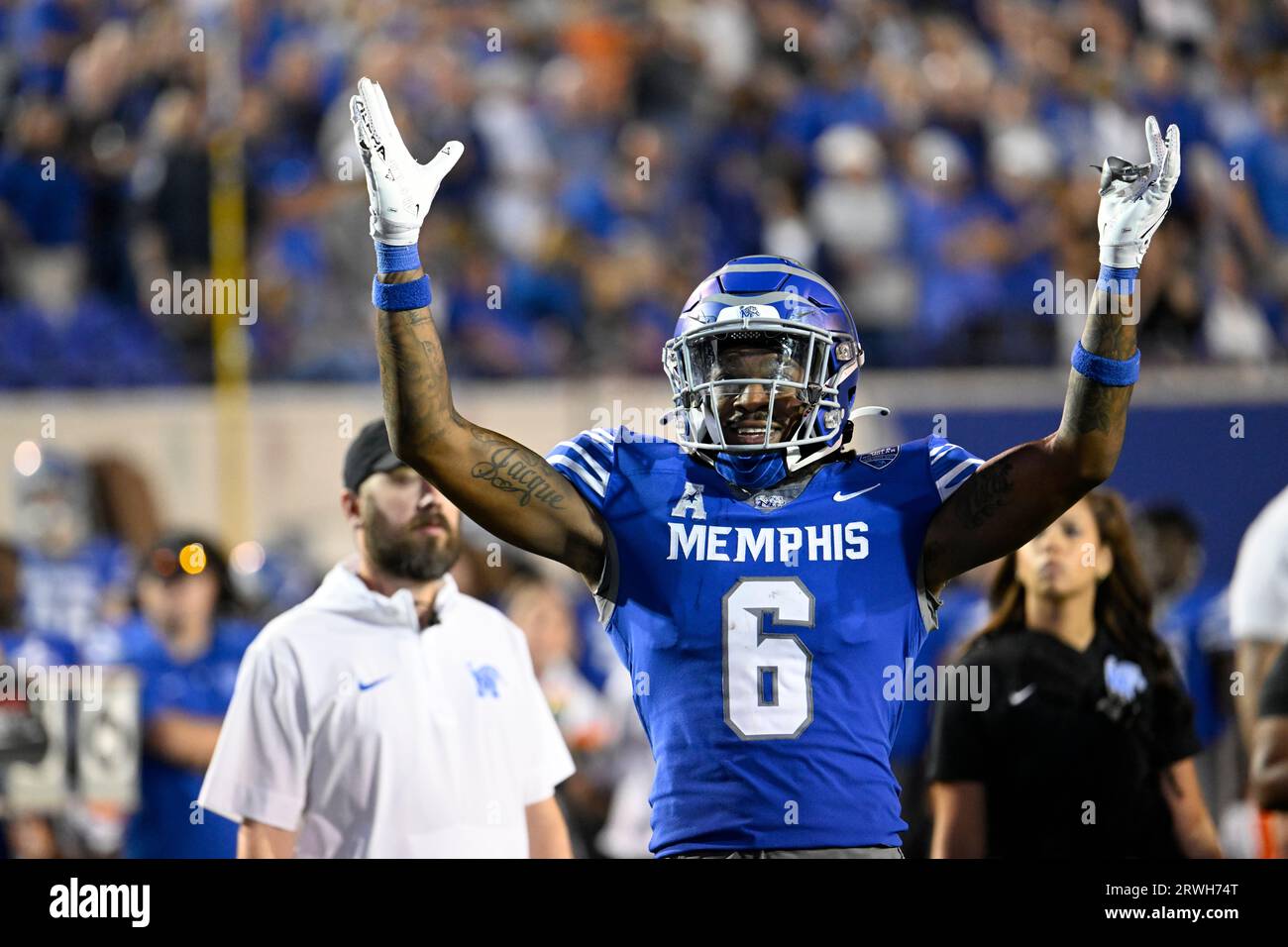 Memphis wide receiver Joseph Scates (6) plays against Navy during an ...