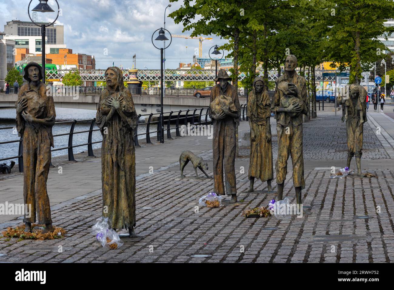 Memorial to the Great Famine Victims in Dublin, Ireland’s Great Famine ...
