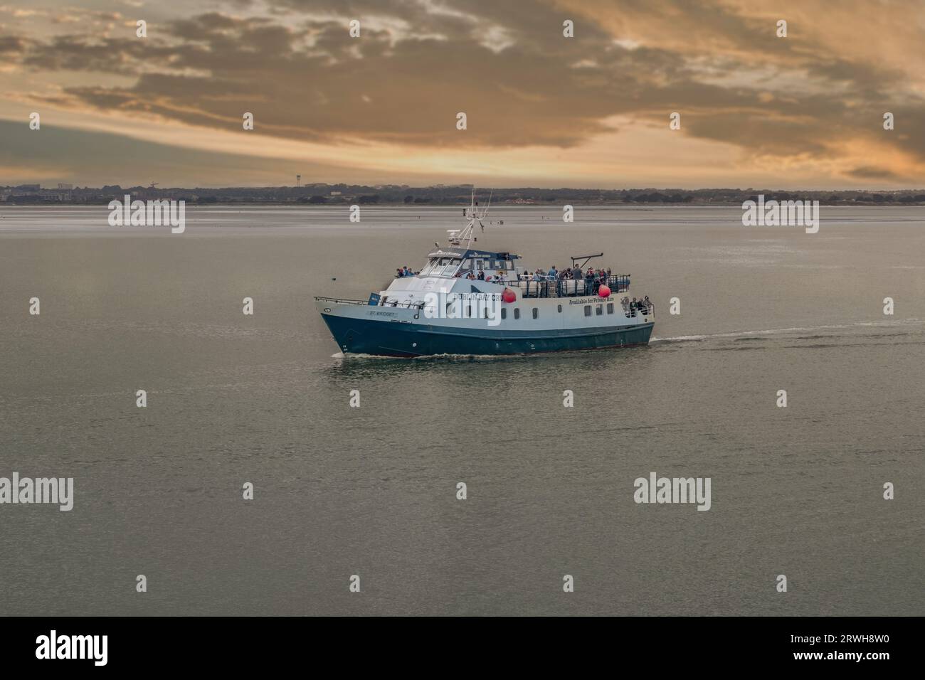 Ferry sunset ireland hi-res stock photography and images - Alamy