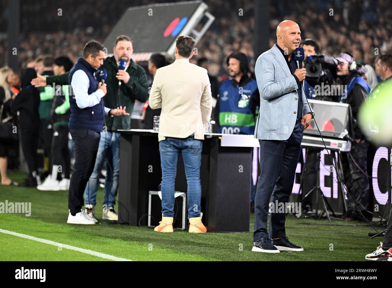 ROTTERDAM - Feyenoord coach Arne Slot during the UEFA Champions League ...
