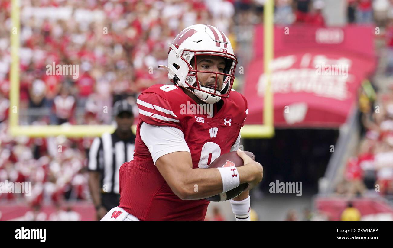 Wisconsin quarterback Tanner Mordecai (8) against Georgia Southern ...