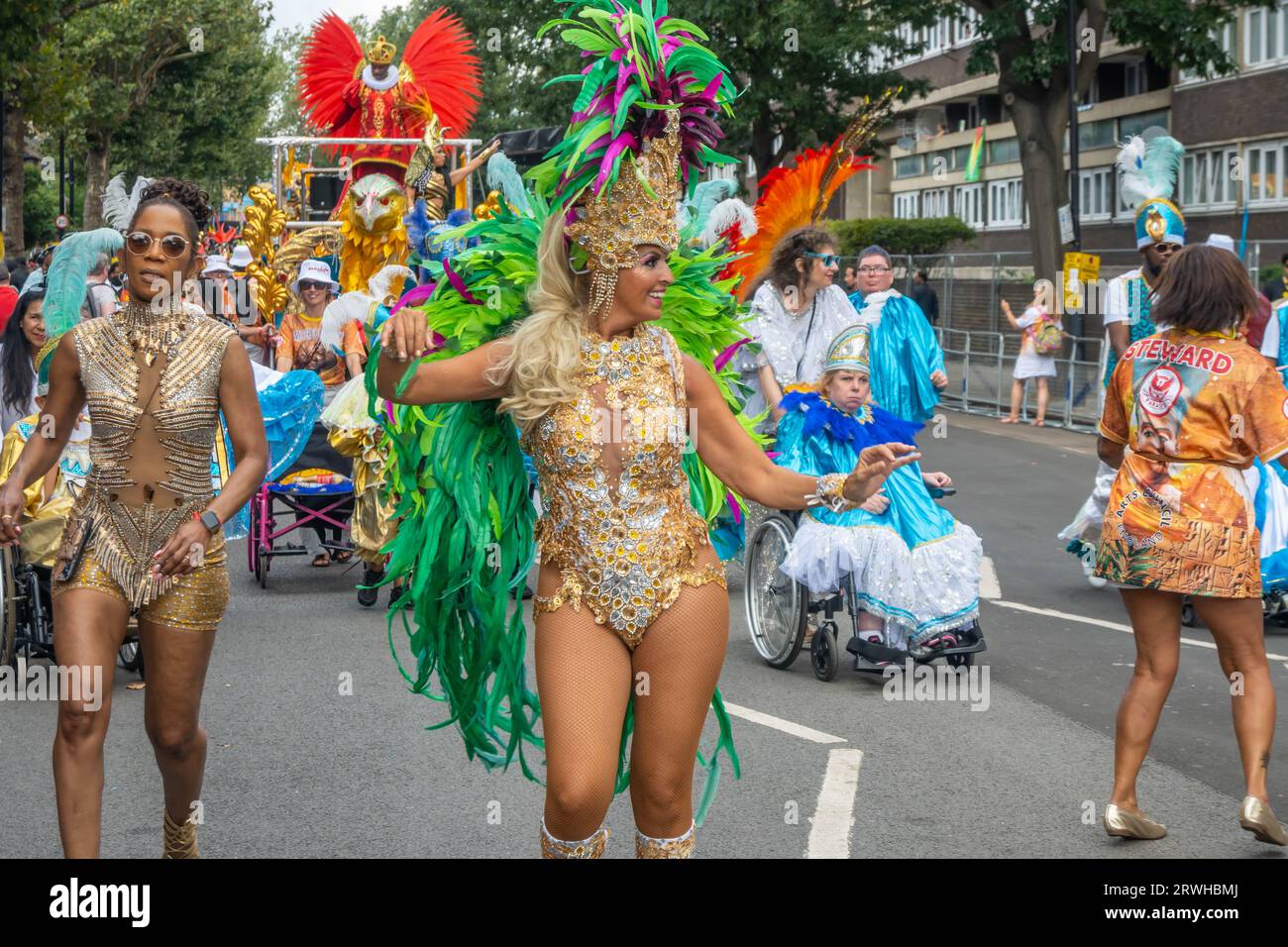 NOTTING HILL, LONDON, ENGLAND - 28 August 2023: Woman wearing a costume ...