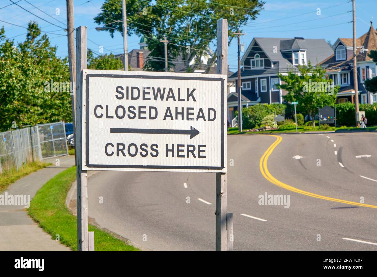 Sidewalk warning sign hi-res stock photography and images - Alamy